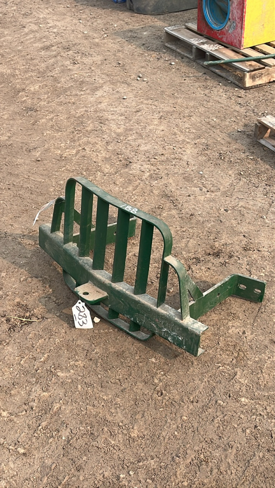 GRILL GUARD FOR TRACTOR