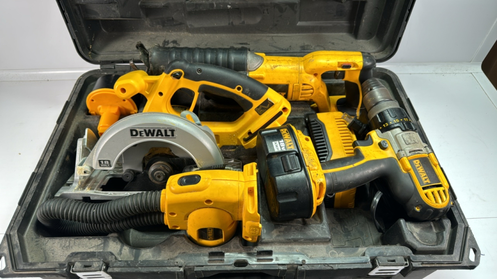 Dewalt 18V Tool Lot - See Notes